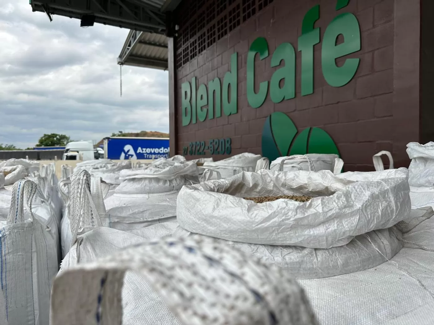 A importância dos big bags no armazenamento de café - Blog - Blend Café